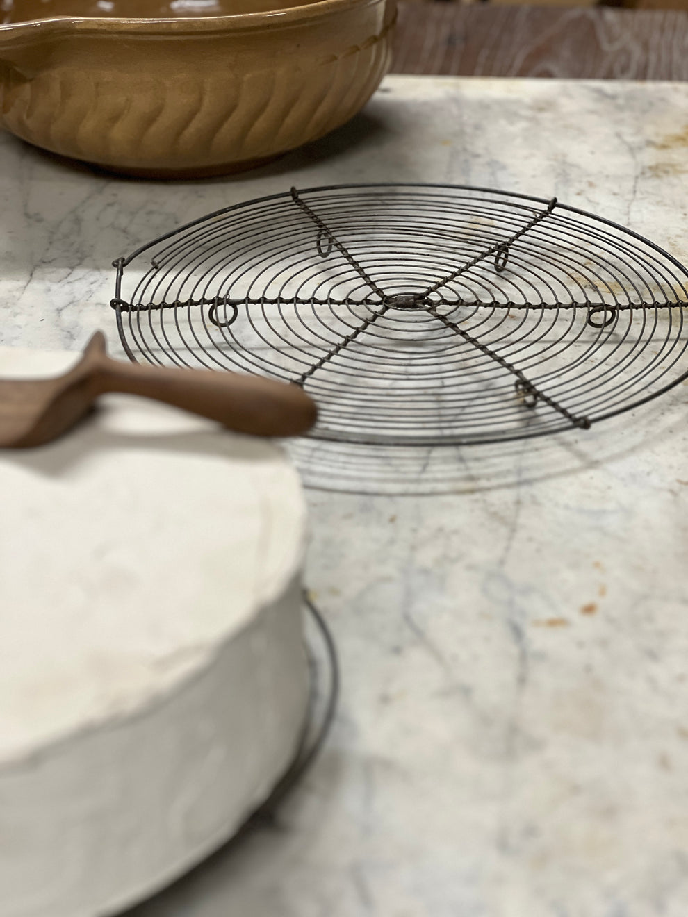 French Wire Cake Rack – The Merchant & Traders